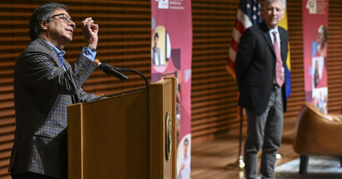 Colombian President Gustavo Petro Urges Transition to Green Energy | FSI