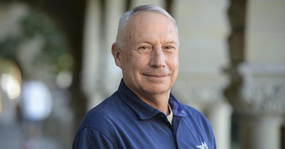 Colonel Dean Winslow Awarded the U.S. Public Health Service Outstanding ...