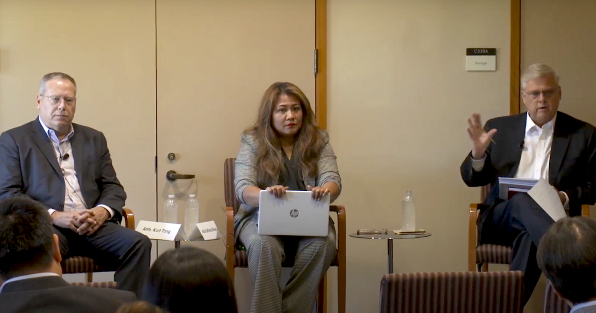 Trade Experts Gather to Discuss APEC’s Role and Relevance | FSI