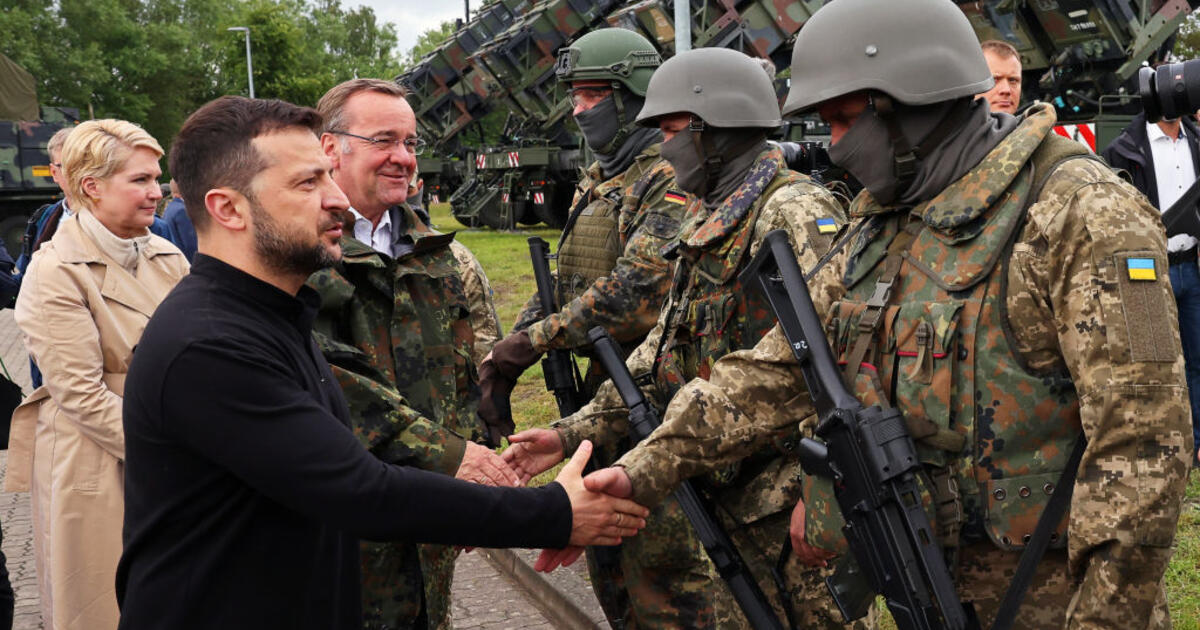 Russia-Ukraine after three years of large-scale war | FSI