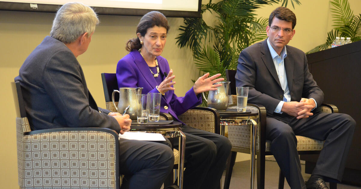 Former Senator Snowe lays out plans to restore the U.S. Senate | FSI