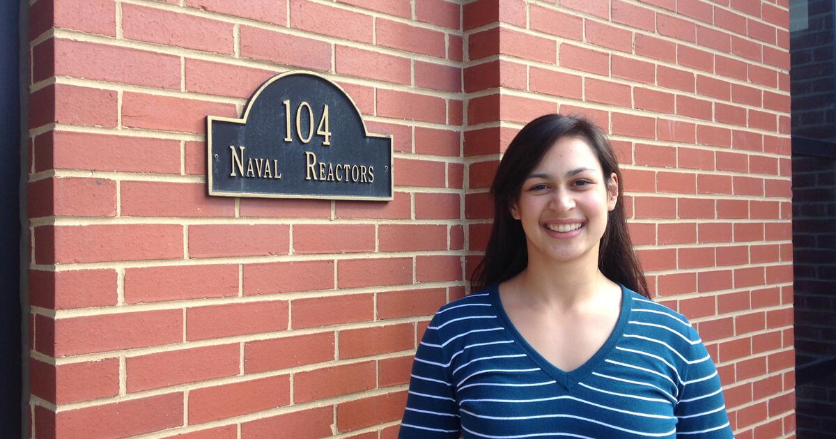 2012 honors grad is now U.S. Navy nuclear engineer | FSI
